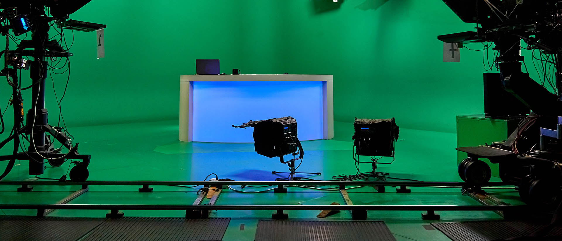 4 Tips on How to Shoot a Green Screen | ActionVFX